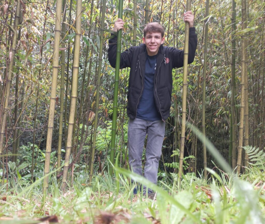 Joven promesa del cine, lanza su primera producción - Sabelo